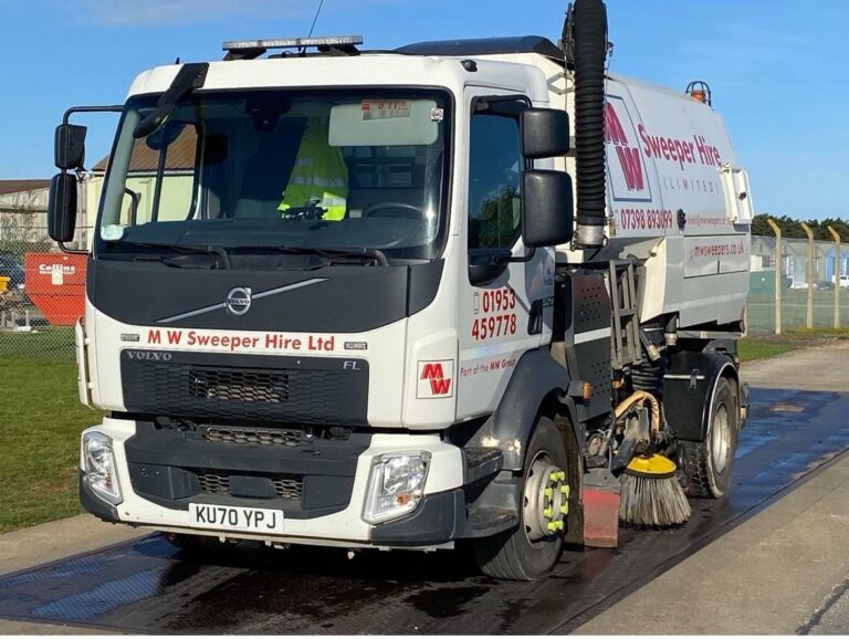 Operated Hire – MW Sweepers